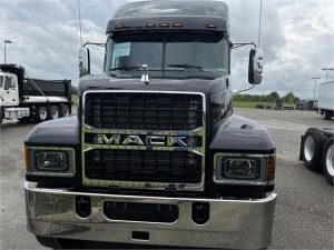 2024 MACK PINNACLE 64T - Old River