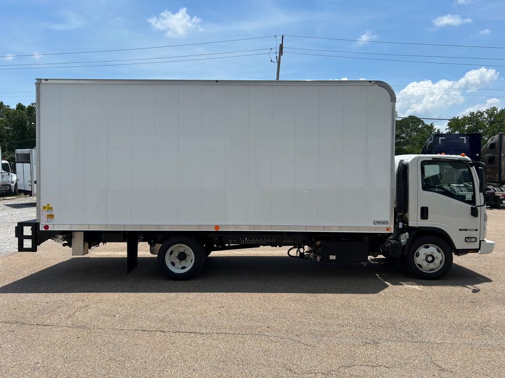 20' Box truck - 2024 ISUZU NRR + LYNCOACH 20’X96″X96″ DRY VAN – 2500 ...