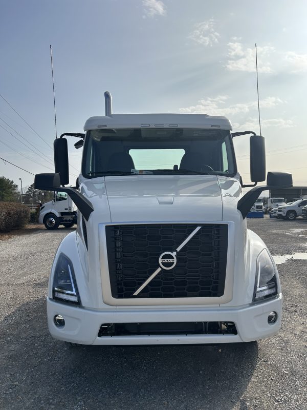 2026 Volvo VNR 300 Day Cabs - Fleet of 18 Available - Old River