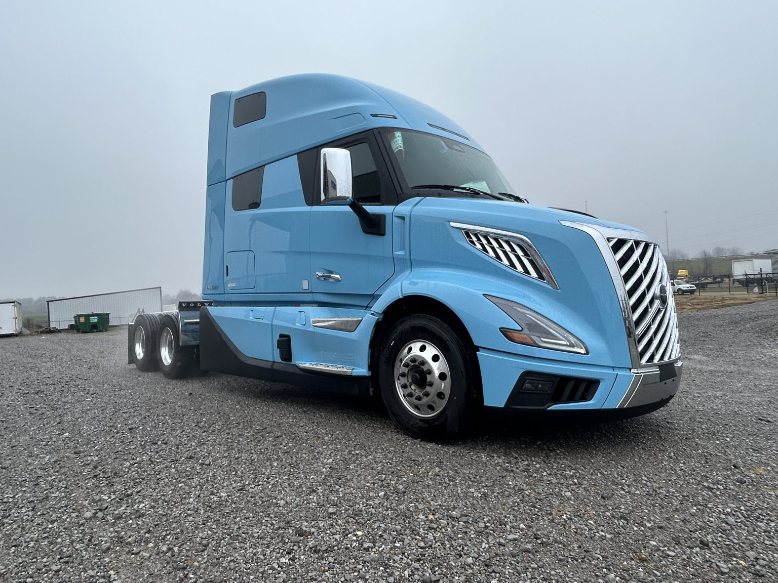 2025 Volvo VNL 860 Ultimate SN689512 - Old River